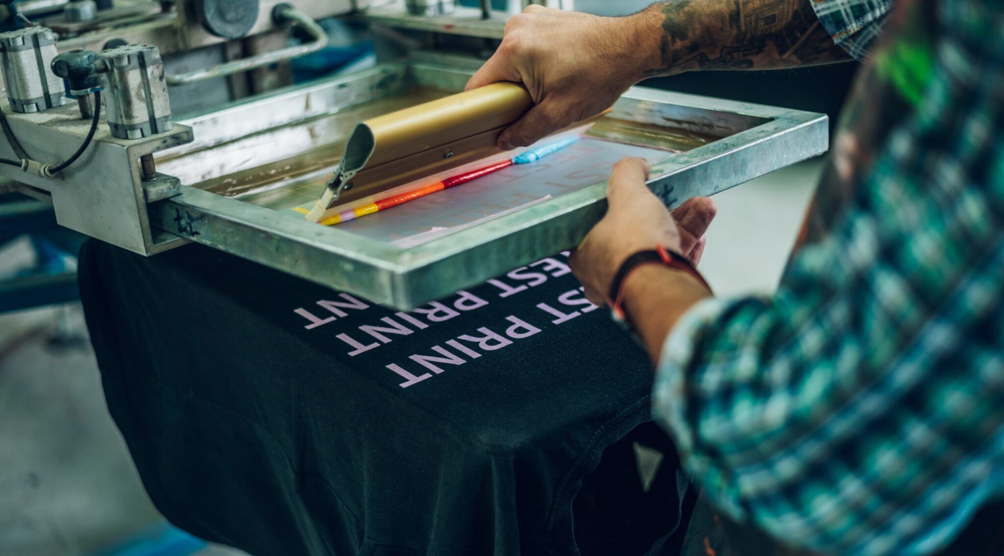 T Shirt Screen Printing Oman | Custom Print Services